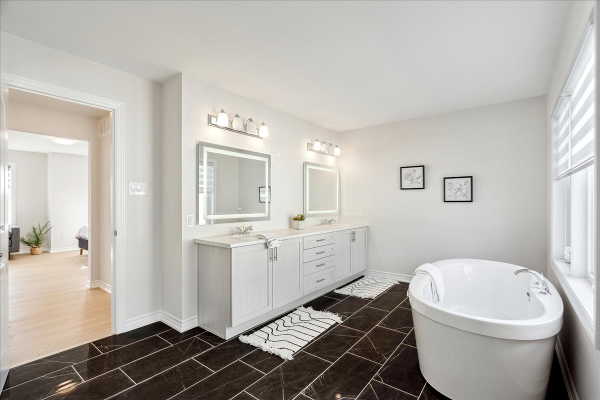 156 Point Prim Crescent, Barrhaven - The West Team